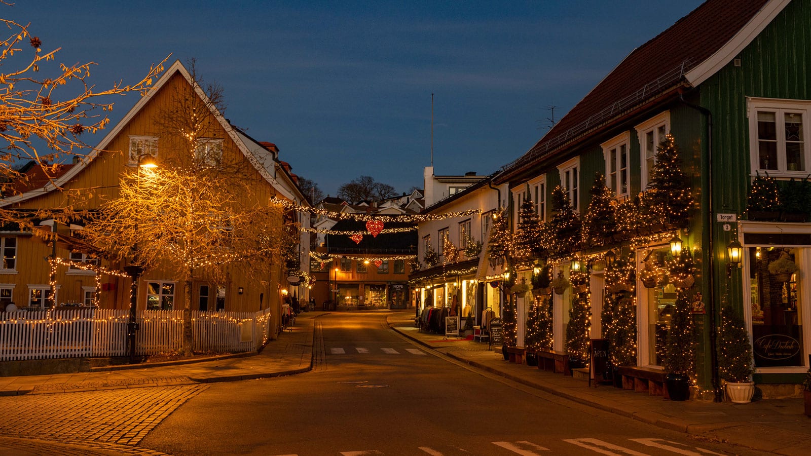 Santa at Follo museum Christmas lights in Drøbak city centre Painting ...